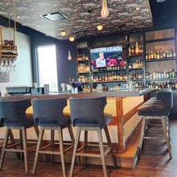 MONARCH KITCHEN & BAR - Updated December 2024 - 88 Photos & 108 Reviews ...
