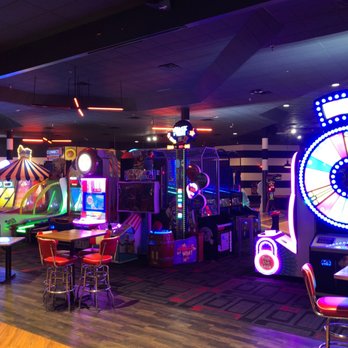 BOWLERO DALLAS - Updated February 2025 - 76 Photos & 24 Reviews - 3805 ...