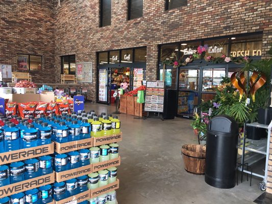 ROUSES MARKET - Updated December 2024 - 28 Photos & 19 Reviews - 6136 ...