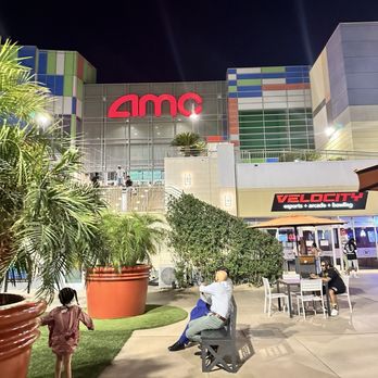 AMC TOWN SQUARE 18 - Updated November 2024 - 1006 Photos & 997 Reviews ...