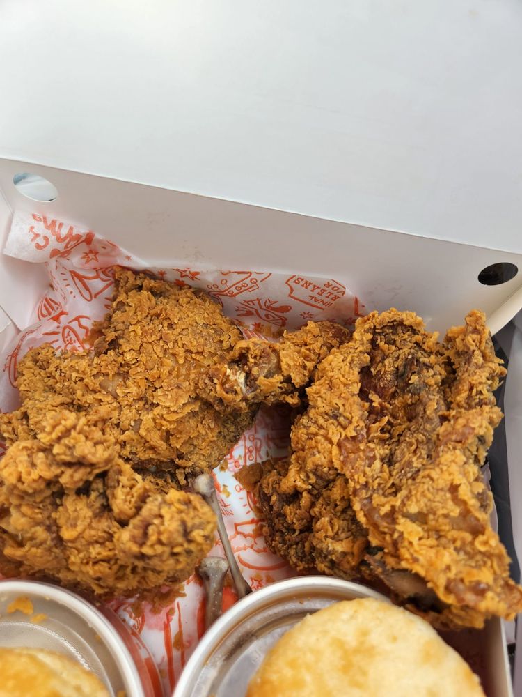 POPEYES LOUISIANA KITCHEN - Updated October 2024 - 18 Reviews - 2535 S ...