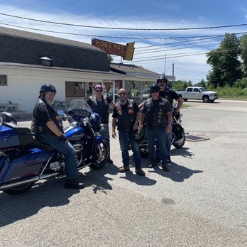 HOBO HUT - Updated October 2025 - 31 Photos & 31 Reviews - 1356 State ...