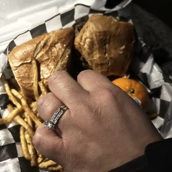 THE TRI-TIPERY - Updated November 2024 - 196 Photos & 188 Reviews ...