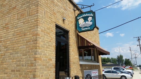 KNUCKLEHEAD’S TAVERN - Updated December 2025 - 18 Reviews - 108 E N St ...