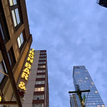 IRON BAR & LOUNGE - Updated June 2024 - 417 Photos & 559 Reviews - 713 ...