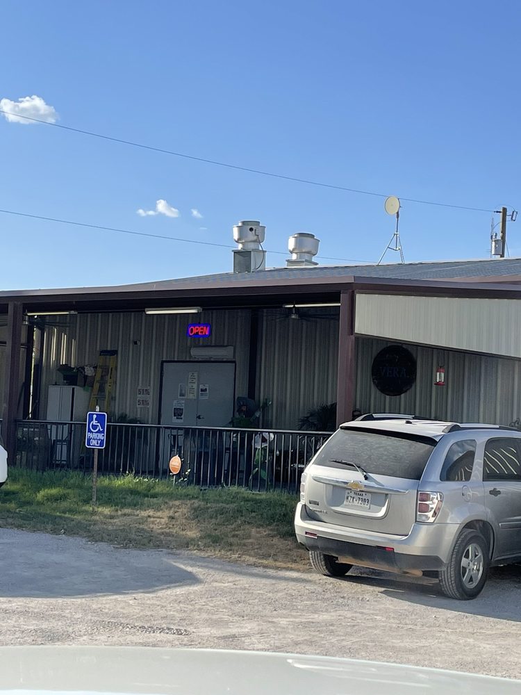 THE BLUE GOOSE BAR AND GRILL - Updated August 2025 - 901 E Navarro Ave ...