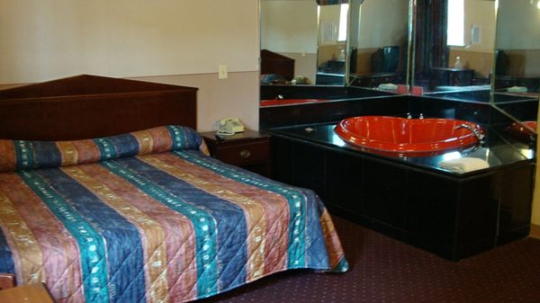 RIVIERA MOTOR INN - Updated December 2025 - 29 Photos & 19 Reviews ...