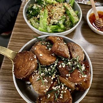 AMARI ITALIAN KITCHEN & WINE SHOP - Updated May 2024 - 435 Photos & 184 ...