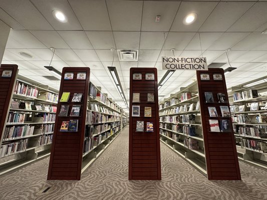 OVITT FAMILY COMMUNITY LIBRARY - Updated December 2025 - 60 Photos & 56 ...