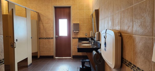 LOUDOUN COUNTY PUBLIC LIBRARY - GUM SPRING - Updated December 2025 - 50 ...