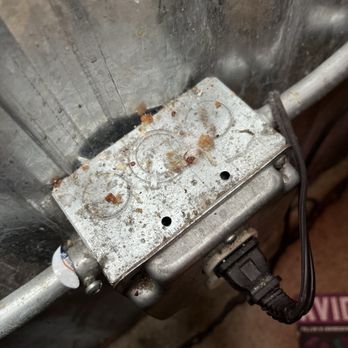 WHISTLE STOP ALE HOUSE - Updated October 2025 - 372 Photos & 500 ...