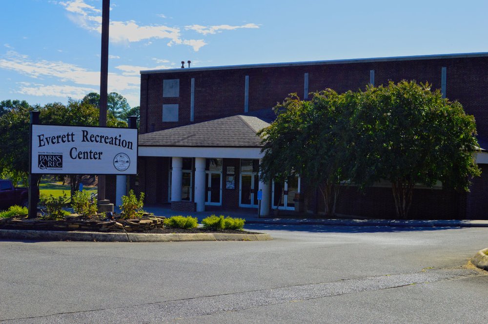 EVERETT RECREATION CENTER - Updated November 2024 - 318 S Everett High ...