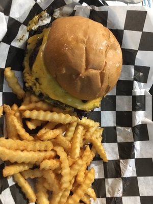 RIDES BAR & GRILL - Updated July 2024 - 22 Photos & 16 Reviews - 723 S ...