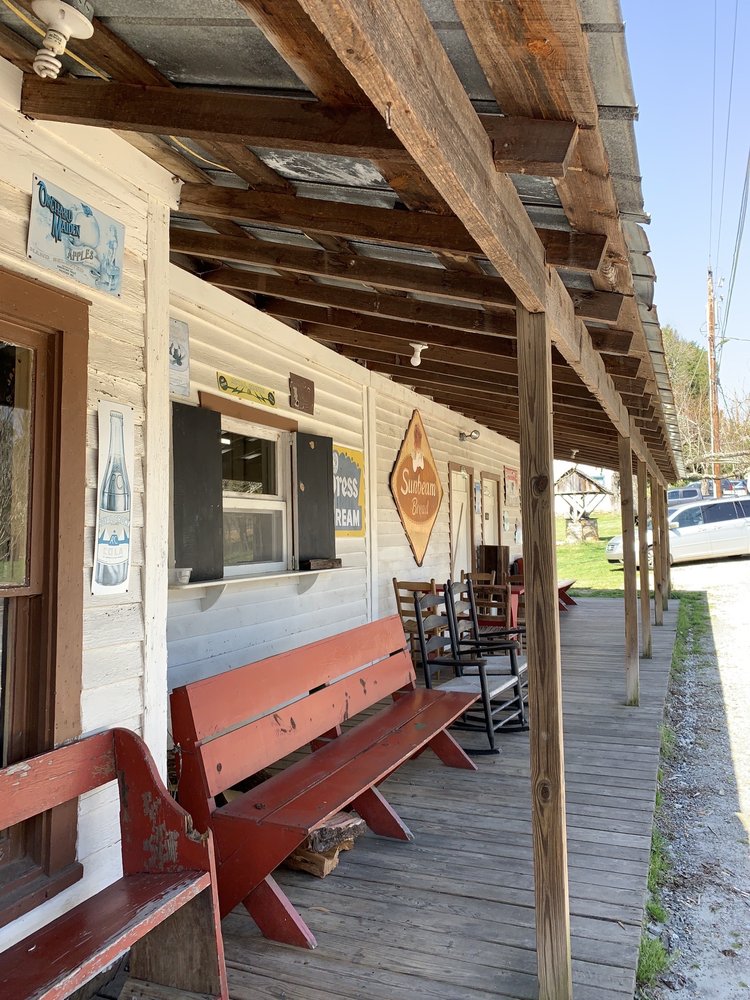 ROCKFORD GENERAL STORE - 31 Photos - Candy Stores - 5174 Rockford Rd ...