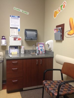 KAWEAH HEALTH MEDICAL CLINIC - Updated December 2025 - 11 Photos & 74 ...