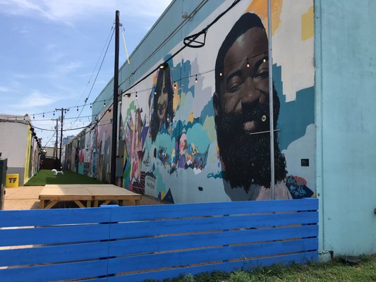 INSPIRATION ALLEY - Updated November 2025 - 116 Photos - 2625 Whitmore ...