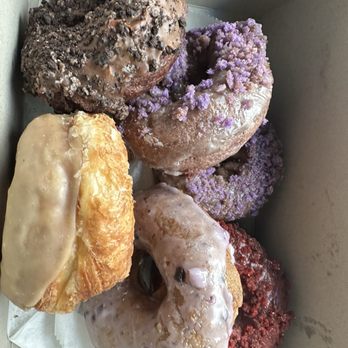 DYNAMITE DONUTS - Updated August 2025 - 371 Photos & 152 Reviews - 3700 ...