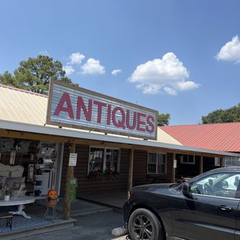 THE RUSTY BUCKET - Updated December 2025 - 5307 S Main St, Crosby ...