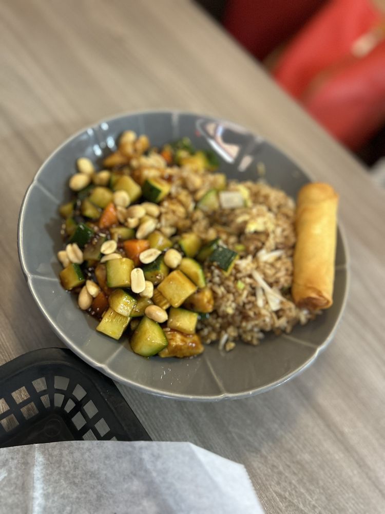 LI’S GARDEN - Updated June 2024 - 52 Photos & 126 Reviews - 20928 N ...