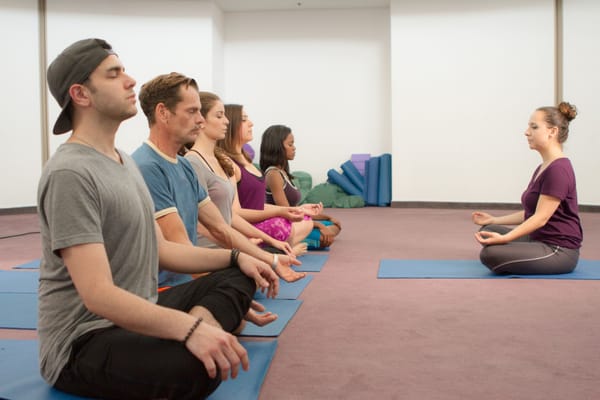 CRI-HELP INC - Updated January 2026 - 16 Photos & 44 Reviews - 11027 ...