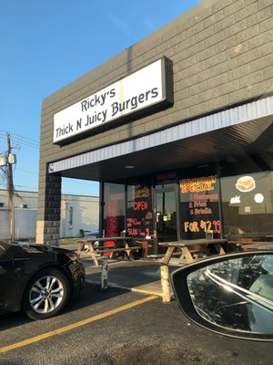 RICKY’S THICK & JUICY BURGERS - Updated August 2024 - 99 Photos & 232 ...