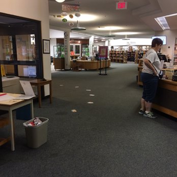 GROTON PUBLIC LIBRARY - Updated October 2025 - 21 Photos - 52 Newtown ...