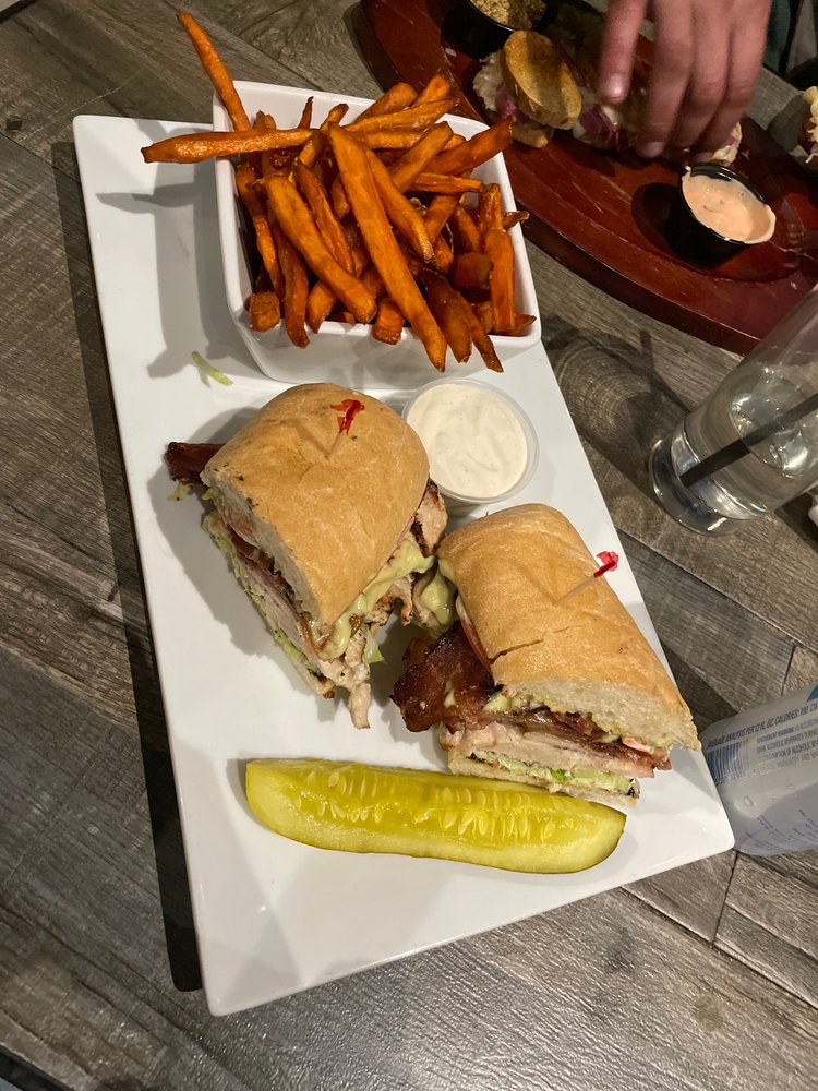 POST OFFICE CAFE - Traditional American Restaurant - 130 W Main St ...