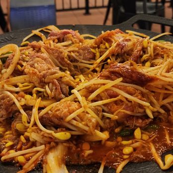 MUN PATIO - Updated May 2024 - 99 Photos & 47 Reviews - 3519 W 6th St ...