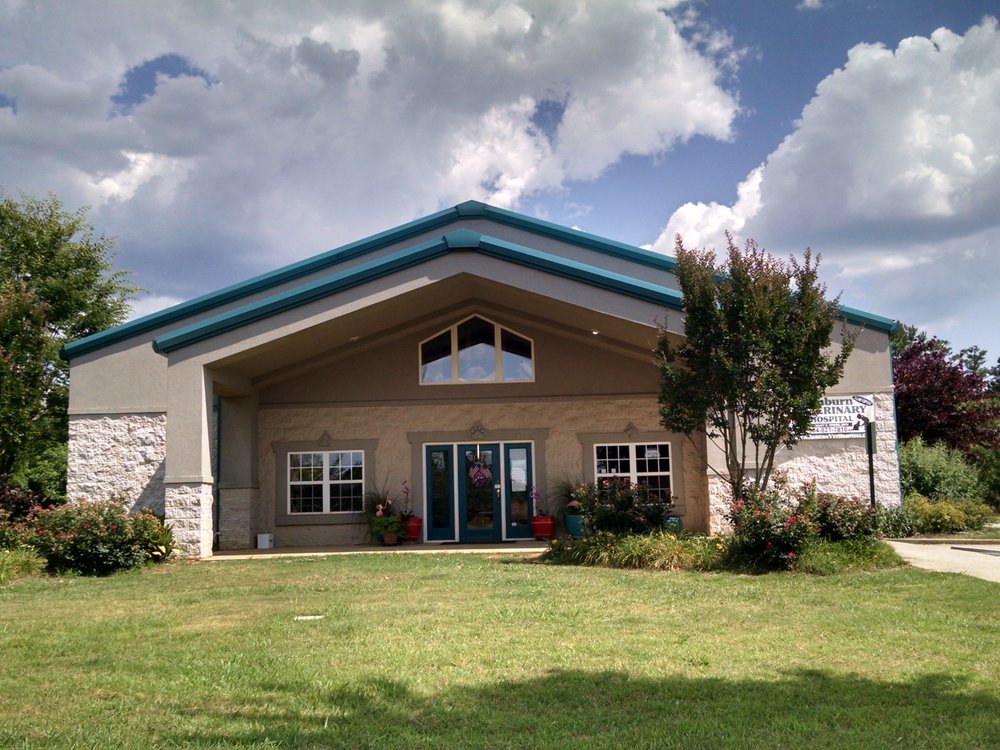 AUBURN VETERINARY HOSPITAL - Updated December 2025 - 14 Photos - 716 N ...