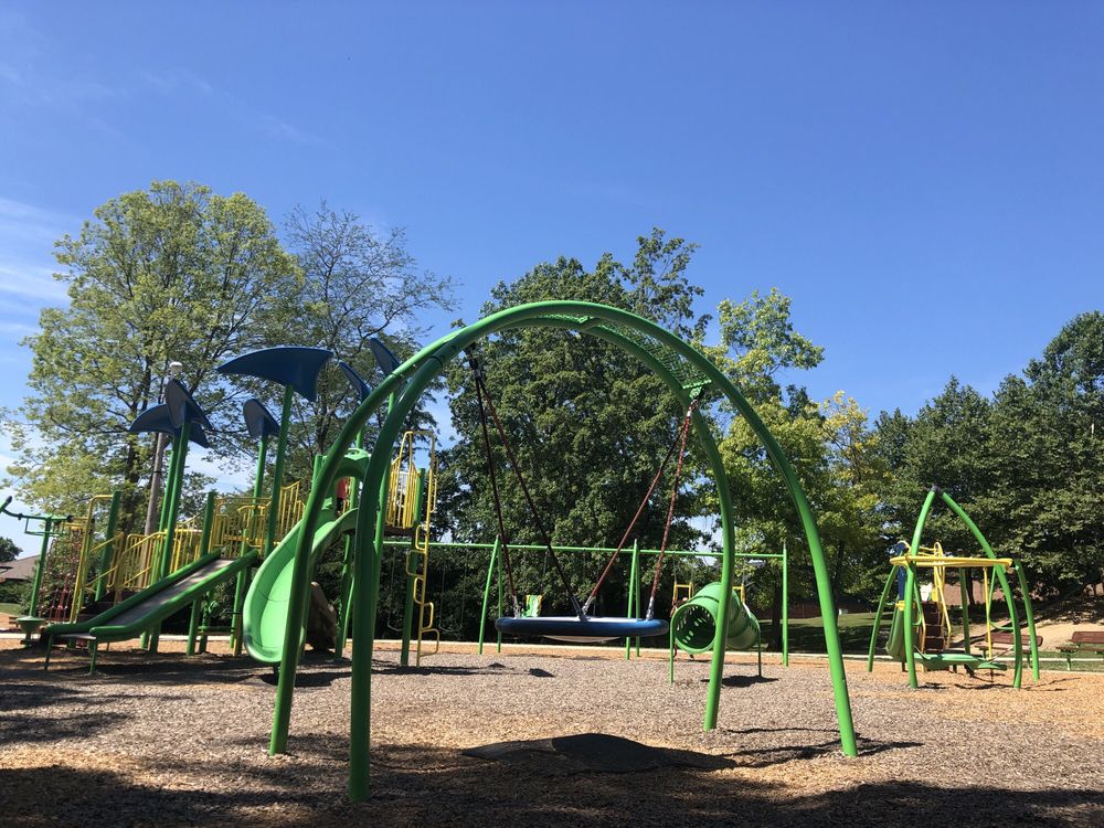 SHOUP PARK - 13 Photos - 1341 Meadowbridge Dr, Beavercreek, Ohio ...