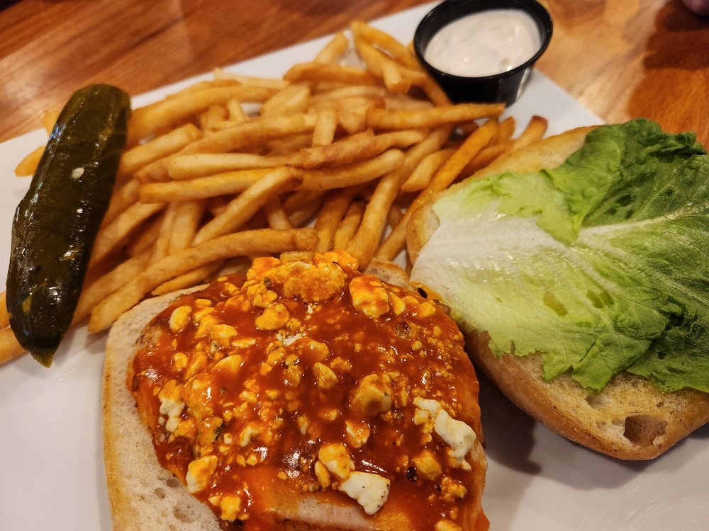 THE POINTE GRILL & BAR - Updated January 2026 - 64 Photos & 90 Reviews ...