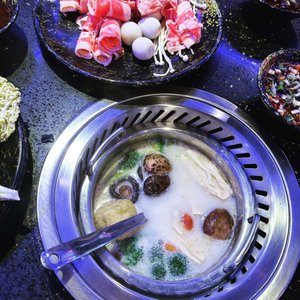 LAMEIZI HOTPOT & BBQ - 153 Photos & 26 Reviews - 2501 E Fowler Ave ...
