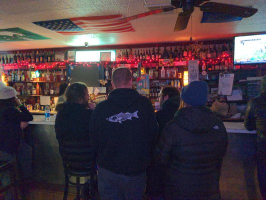 ROBERTS’ BAR AND LIQUOR STORE - Updated October 2025 - 10 Photos & 34 ...