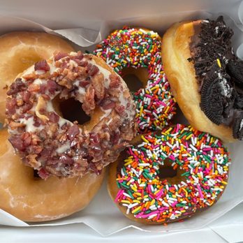 DIXIE CREAM DONUTS “MELT IN YOUR MOUTH” - Updated December 2024 - 58 ...