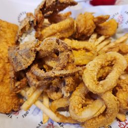 CAP’T LOUI SEAFOOD BOIL - DECATUR - Updated September 2025 - 311 Photos ...