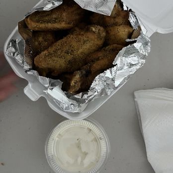 WINGS 87 - Updated July 2025 - 158 Photos & 164 Reviews - 3729 W ...