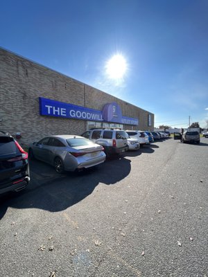 GOODWILL OUTLET STORE - Updated May 2026 - 17 Photos & 44 Reviews - 330 ...