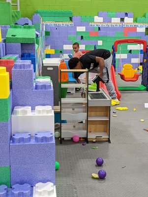 FUN CITY TRAMPOLINE PARK - 25 Photos & 13 Reviews - 447 S Broadway ...