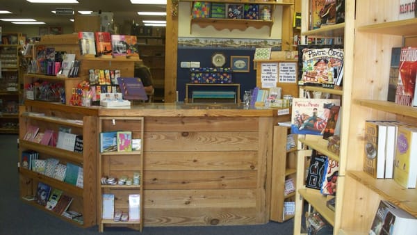 EMERALD ISLE BOOKS AND TOYS - 10 Photos - 8700 Emerald Dr, Emerald Isle ...