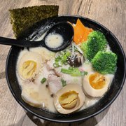 CUBE RAMEN AND ASIAN CUISINE - 61 Photos & 36 Reviews - 2521 Marvin Rd ...