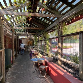 CHEZ ZEE AMERICAN BISTRO - Updated July 2024 - 798 Photos & 1086 ...