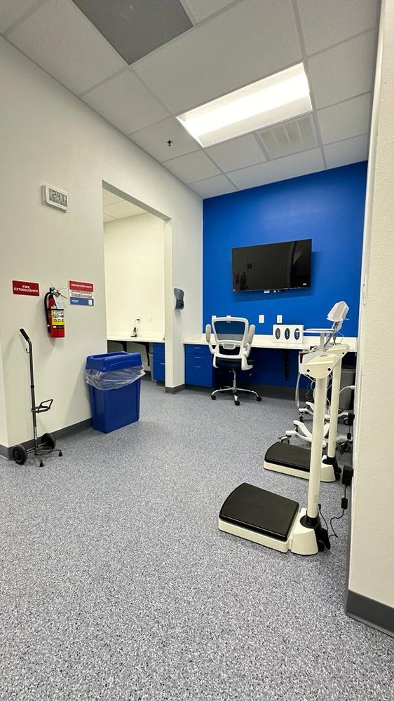 DOC-AID URGENT CARE - Updated October 2025 - 10 Photos - 2316 S Zapata ...