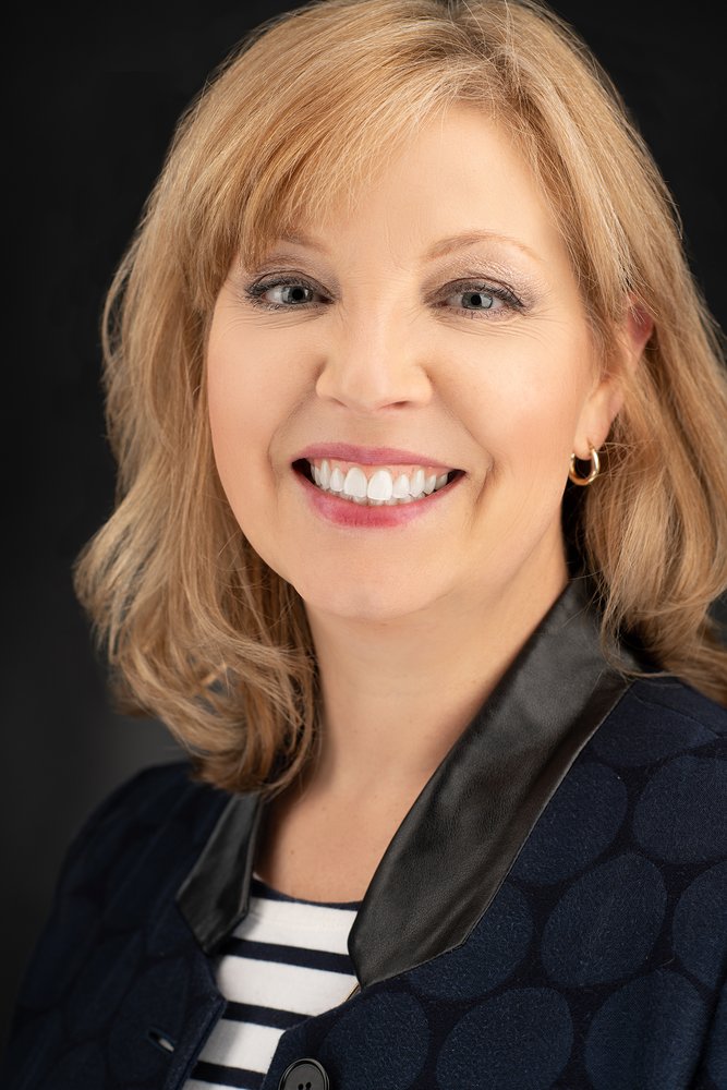 MELISSA MADER - VILLAGE REALTY - Contact Agent - 13 W Park Square ...