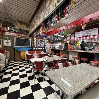HOLLYWOOD CANDY - Updated December 2025 - 523 Photos & 164 Reviews ...
