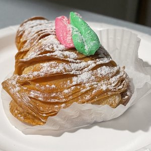 ALFONSO’S PASTRY SHOPPE - Updated June 2025 - 59 Photos & 100 Reviews ...