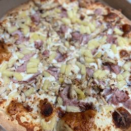 NIZARIO’S PIZZA AND GRILL - Updated March 2026 - 310 Photos & 528 ...