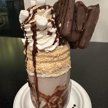 THE YARD MILKSHAKE BAR - Updated April 2024 - 77 Photos & 58 Reviews ...
