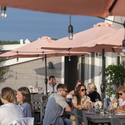 BLUSH ROOFTOP TERRACE - ALEXANDRA INN - Updated December 2025 - 29 ...