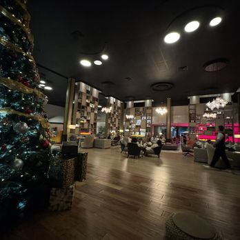 GO PLACE - Updated December 2025 - 719 Photos & 128 Reviews - 3275 ...