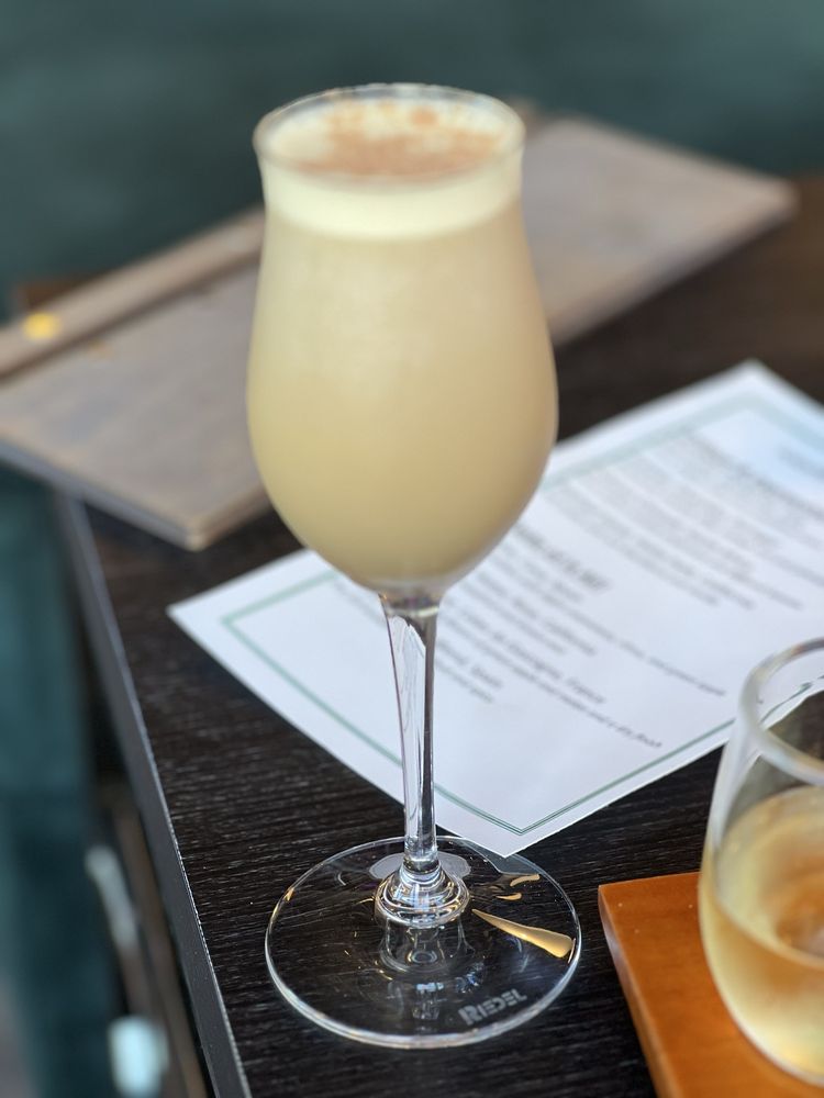 DEVINE WINE LOUNGE - Updated December 2025 - 36 Photos & 25 Reviews ...